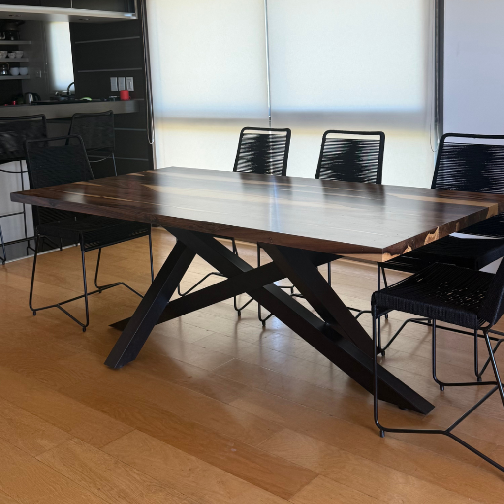 Mesa Cremona Cuadrada Madera Maciza Zoita y Hierro